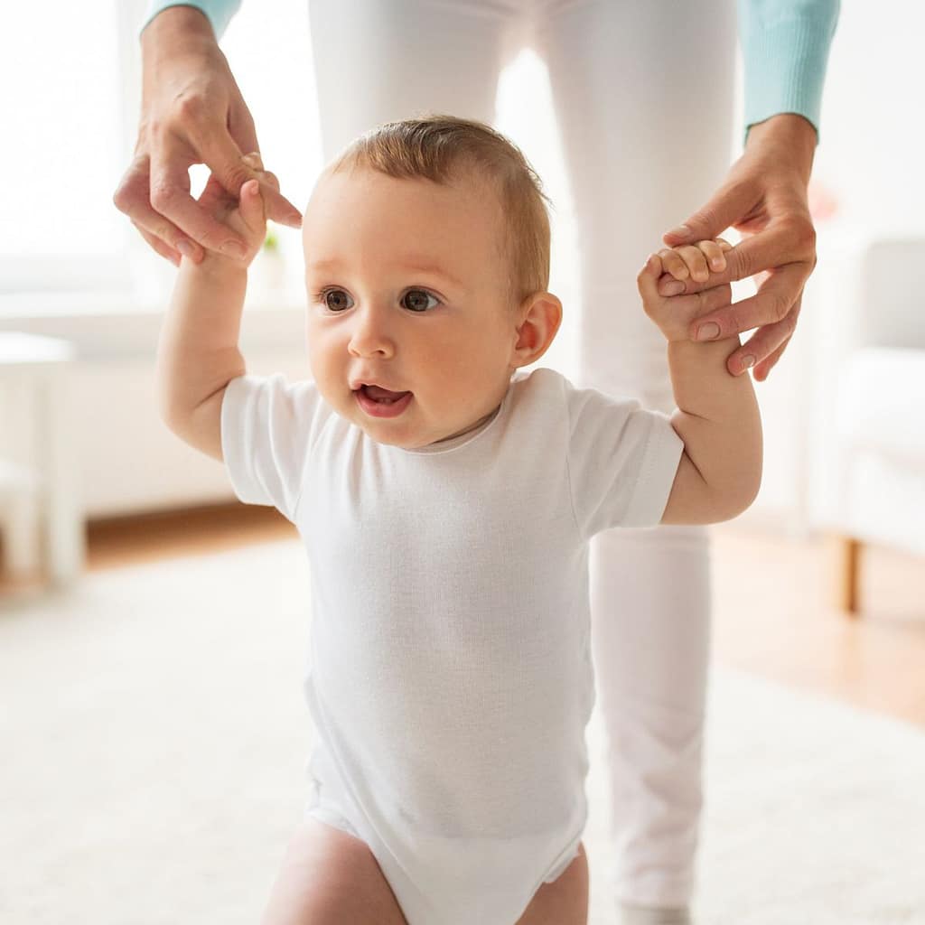 Celebrating Baby’s First Steps: A Joyful Milestone You’ll Never Forget Development & Playtime Tips