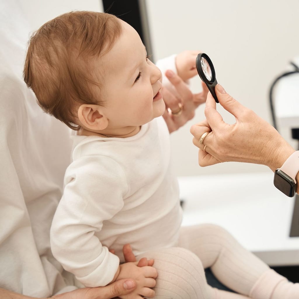 Bright Beginnings: Baby Sensory Development Guide Development ...